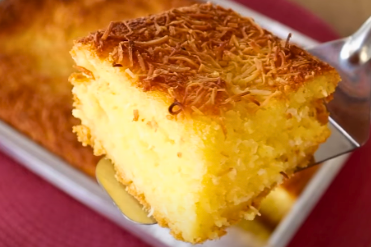 Bolo de Mandioca com Coco